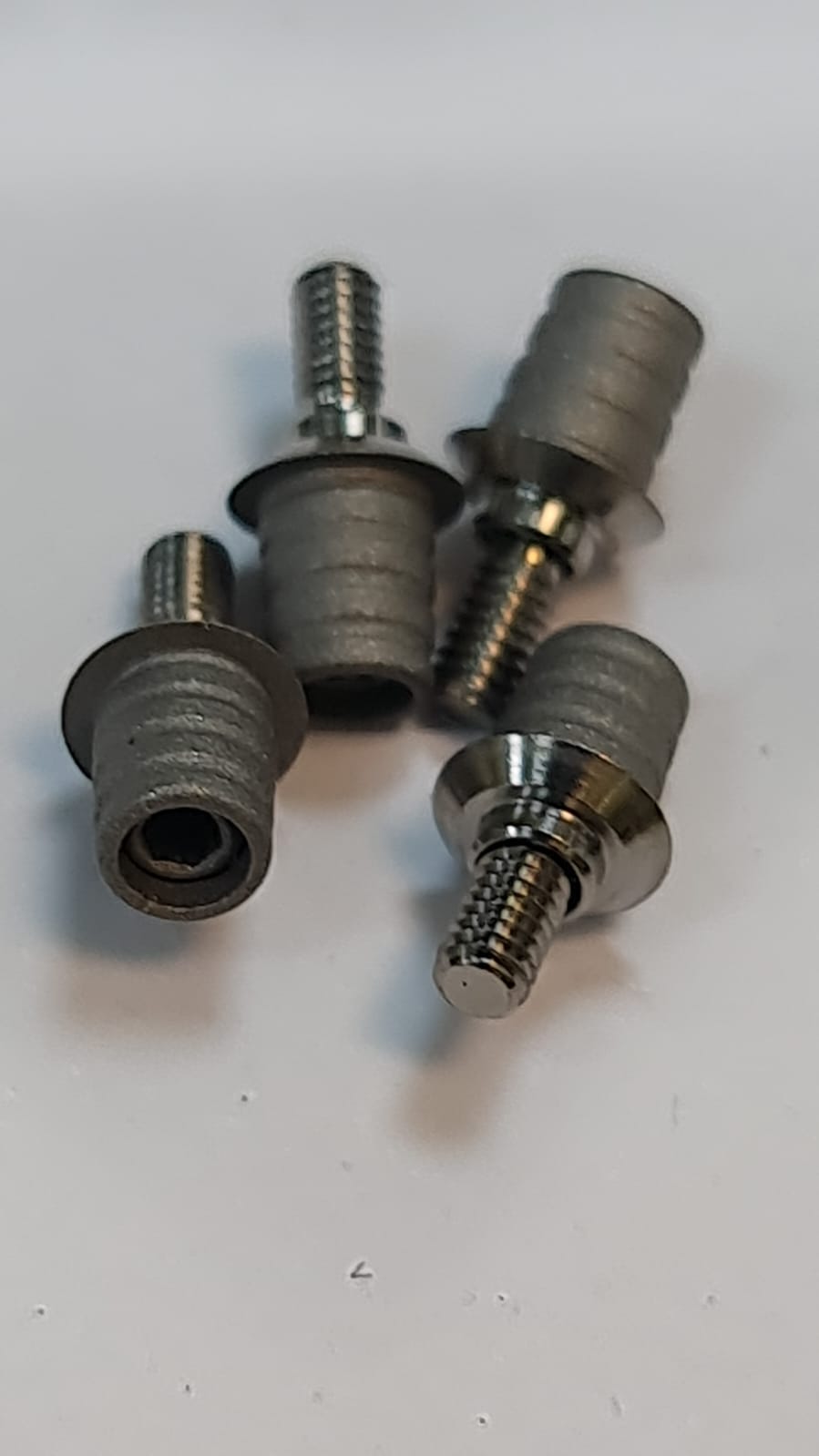 radix | Implants & Biomaterials - Prothetik